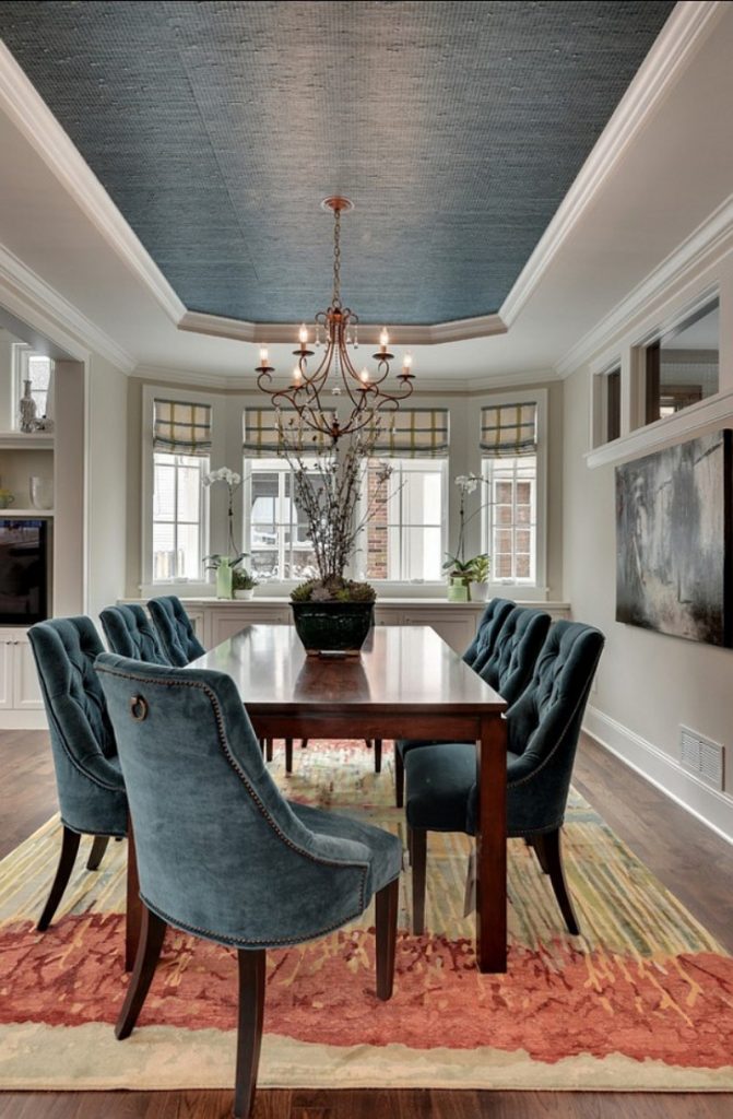 10 Amazing Velvet Chairs for Your Dining Room