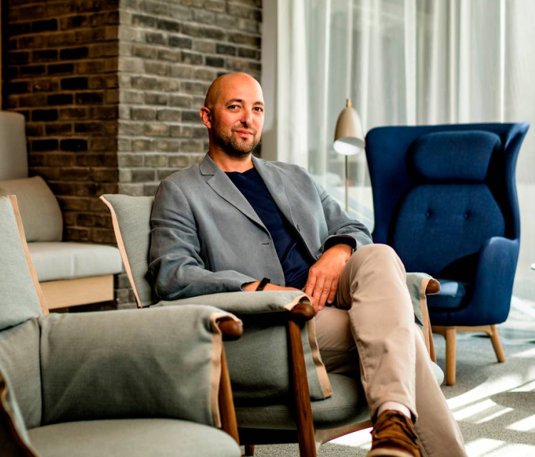 Adam Meshberg: A Modern Approach to Timeless Design